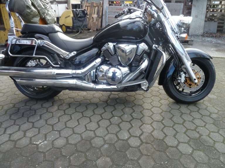 Suzuki VLR 1800 Intruder Felgenverbreiterung in 10,0 X18 Georg Deget