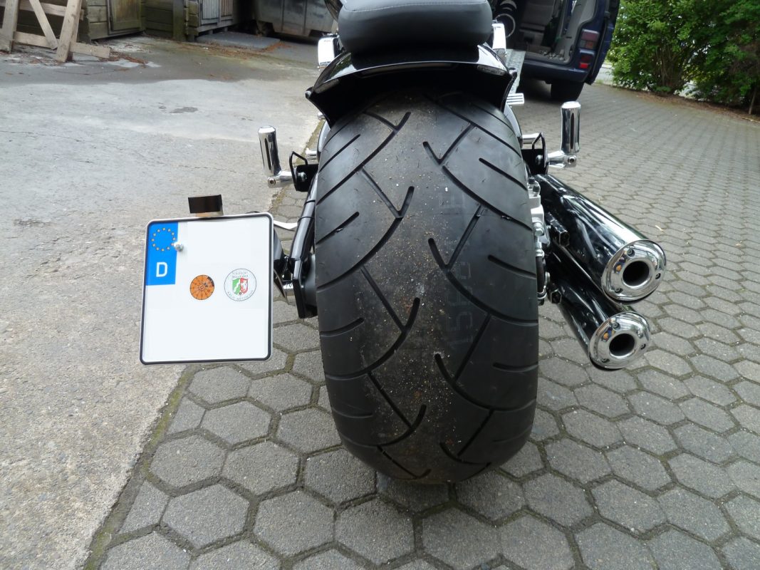 Suzuki VLR 1800 Intruder Felgenverbreiterung in 10,0 X18 Georg Deget